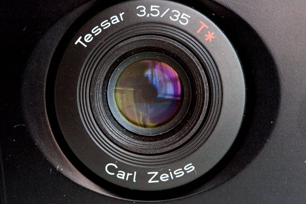 Yashica T4 Review in 2025 - 35mm Point and Shoot Film Camera Yashica T4 Review in 2025 - 35mm Point and Shoot Film Camera